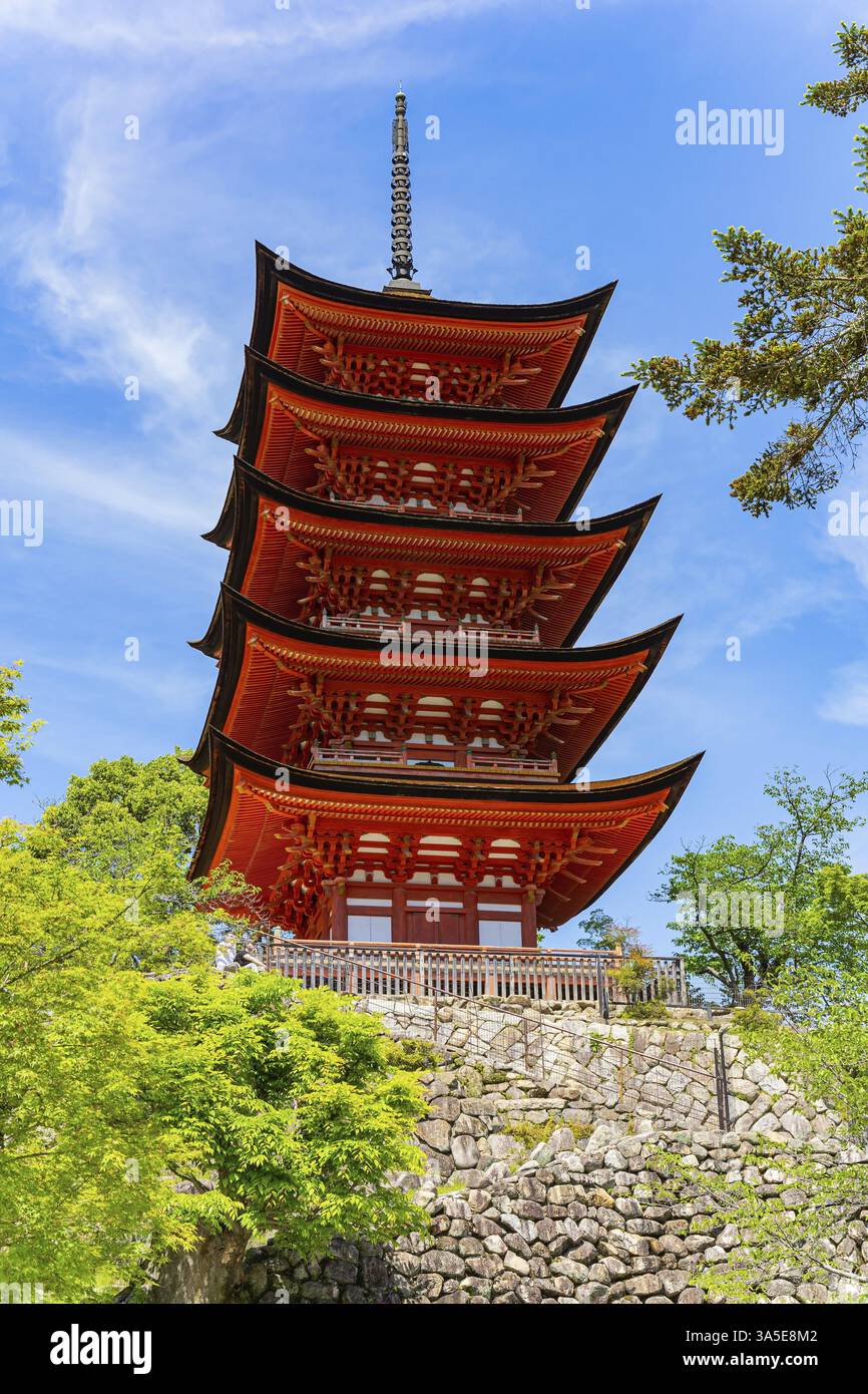 Japan. The ancient temple of the Buddhist school Shokannon - Konryuzan Senso-ji, Asakusa, Tokyo ...