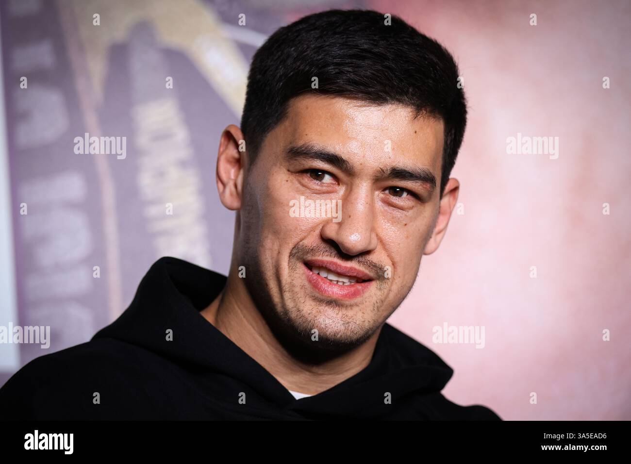 St. Petersburg, Russia. 14th Mar, 2025. World champion in light ...