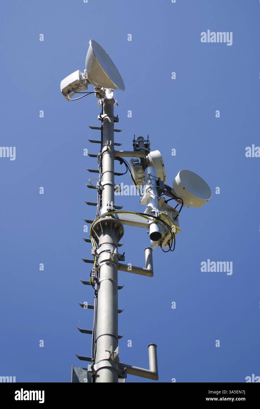 Small broadcasting antenna for remote equipment Stock Photo - Alamy