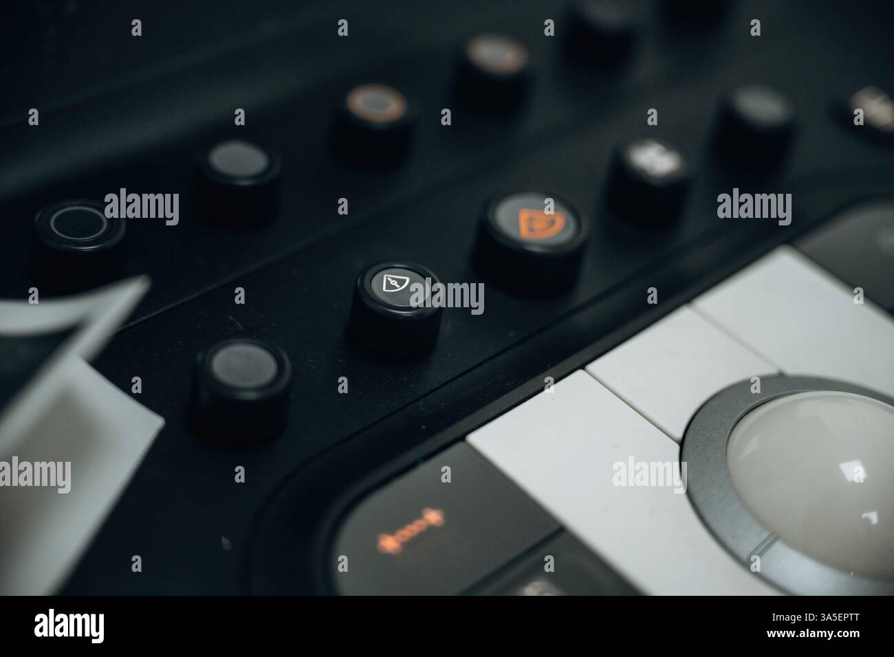 Test machine view hi-res stock photography and images - Alamy