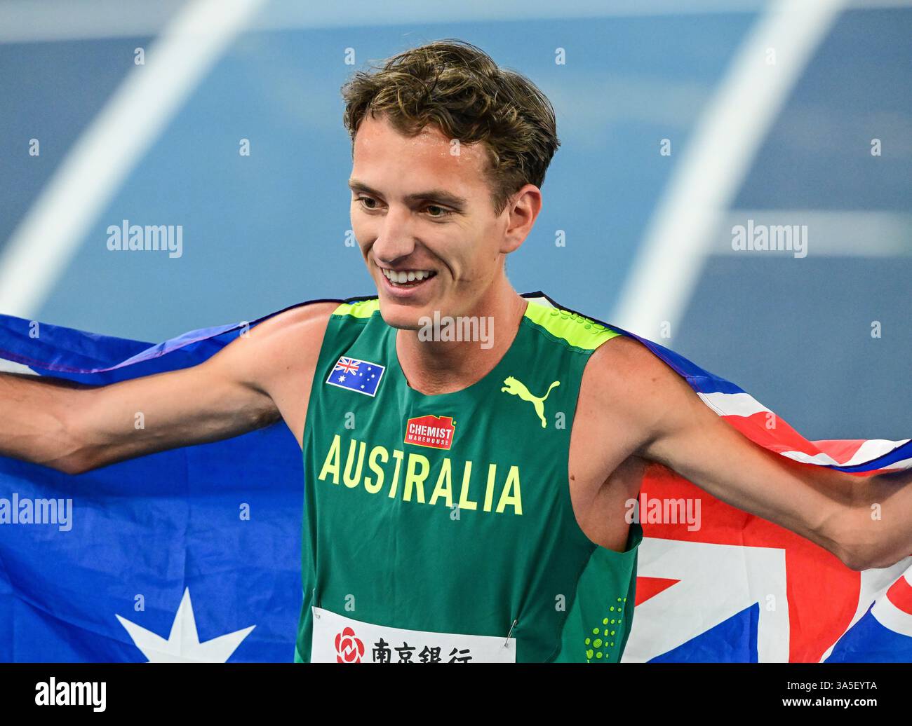 Ky Robinson of Australia competing in the 3000m men final at the World ...