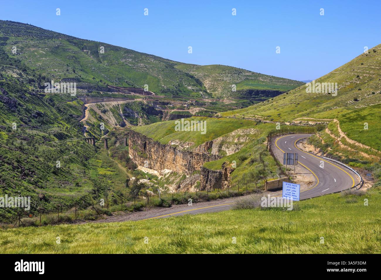 Israel's border with Jordan about the hot springs of Hamat Gader ...