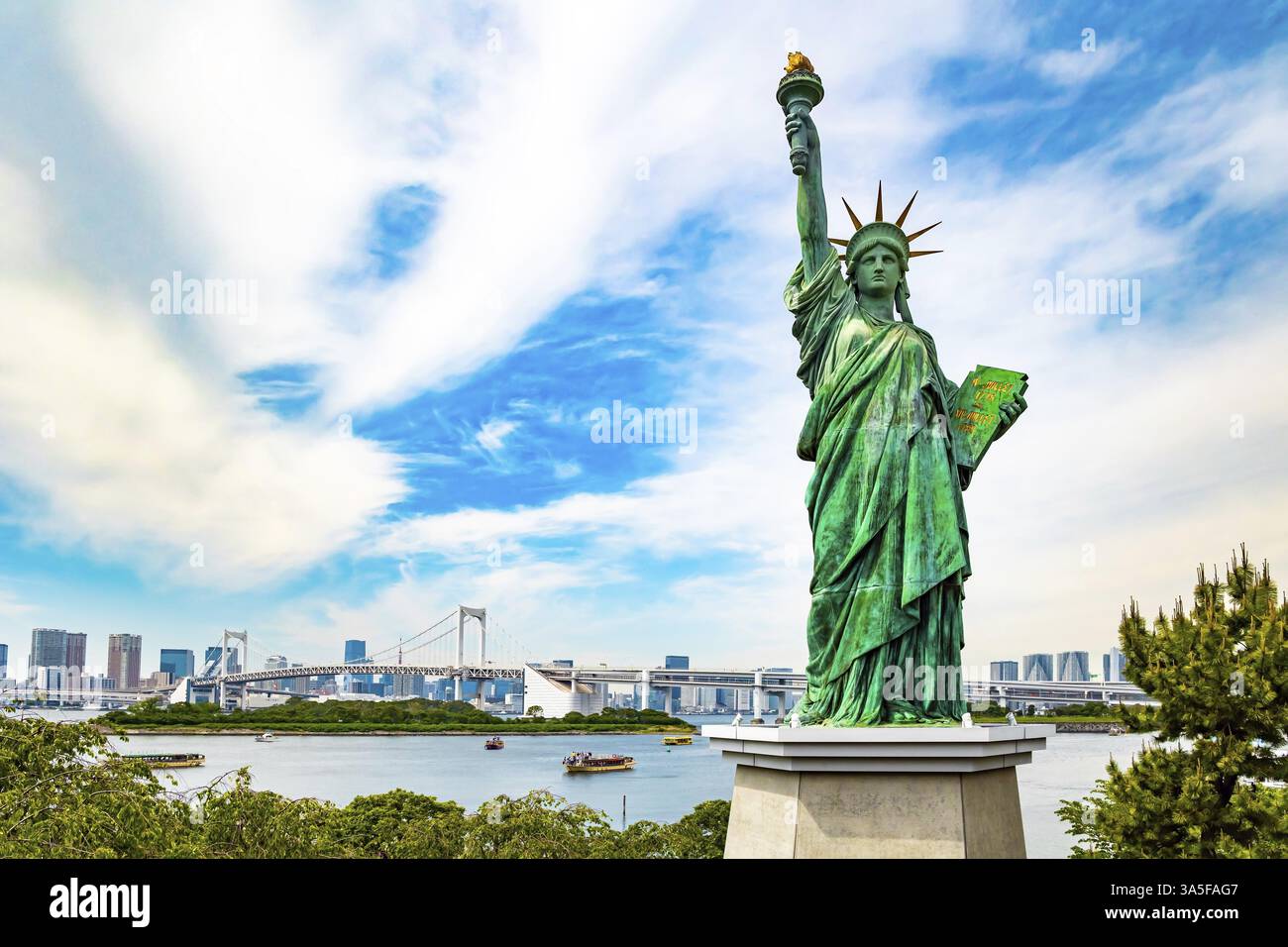 Embankment on the island of Odaiba. The Statue of Liberty in Tokyo is ...