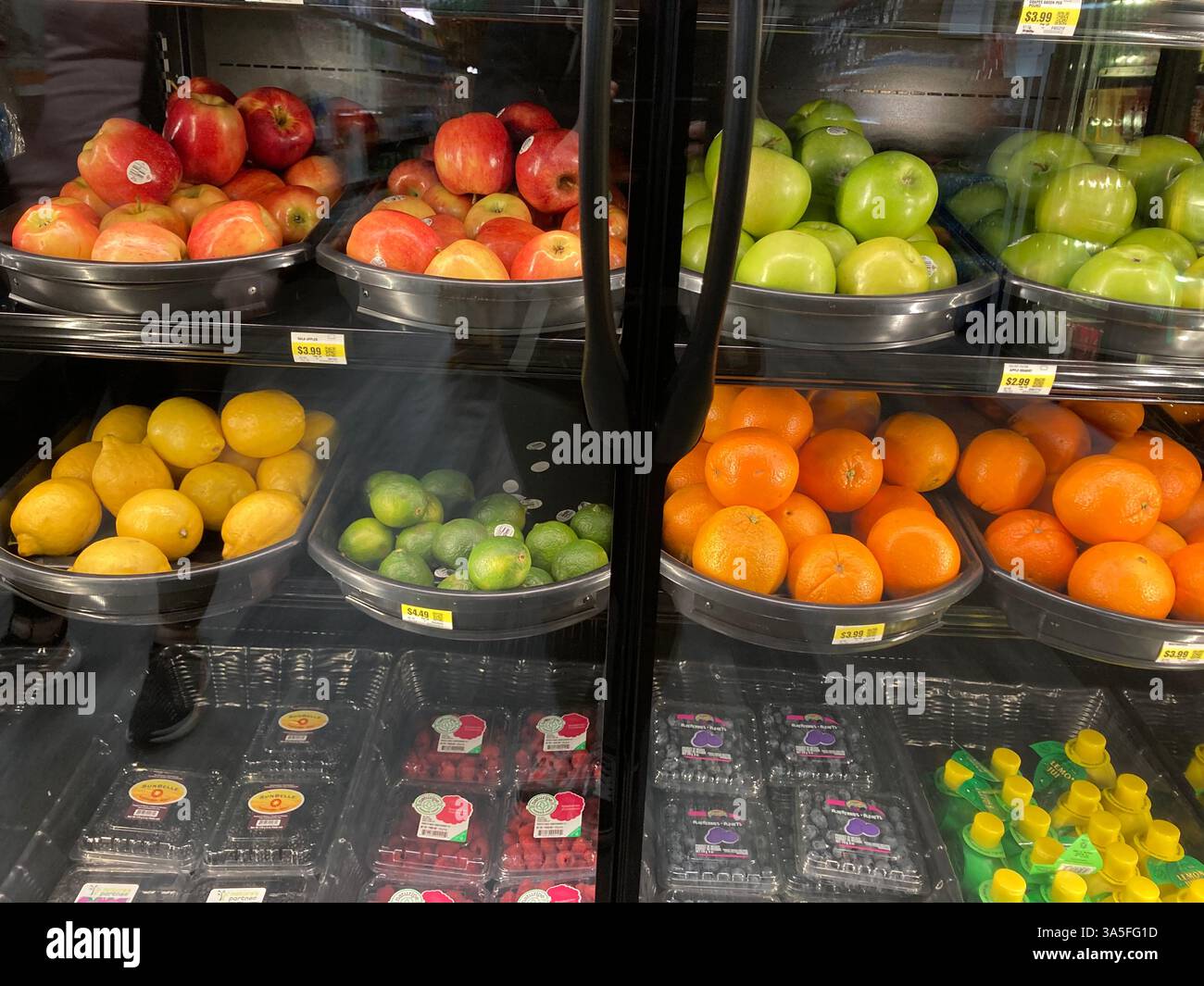 Fruit selection in the super market Stock Photo - Alamy