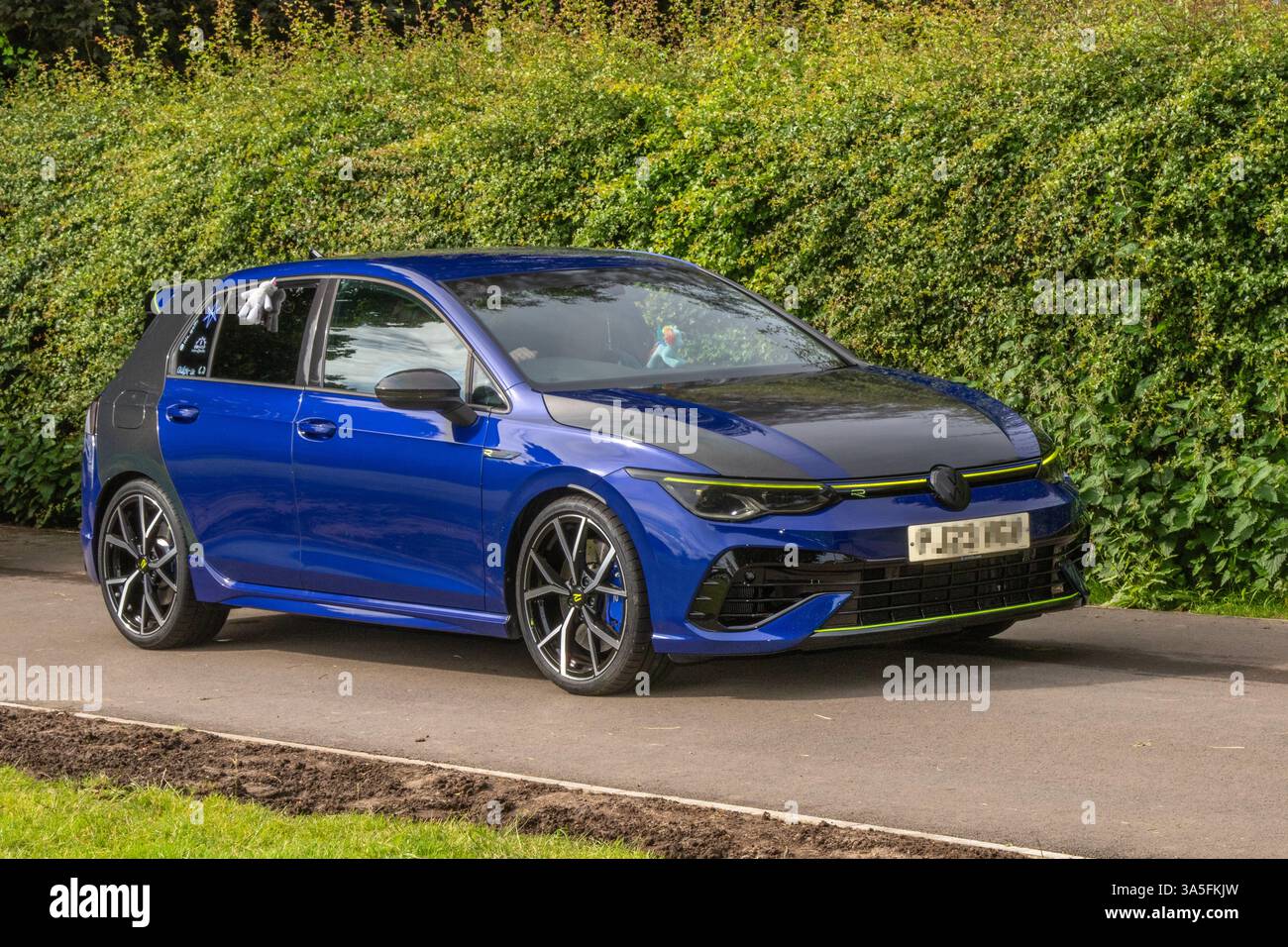 Tsi 320 4motion dsg auto hi-res stock photography and images - Alamy