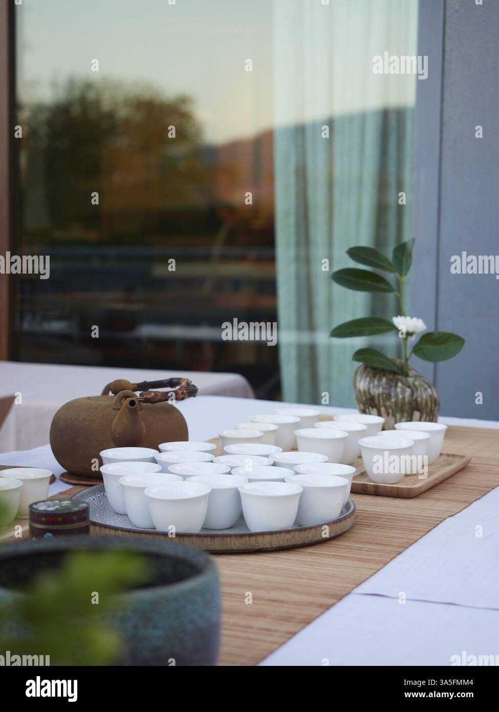 Bamboo in front tea hi-res stock photography and images - Alamy