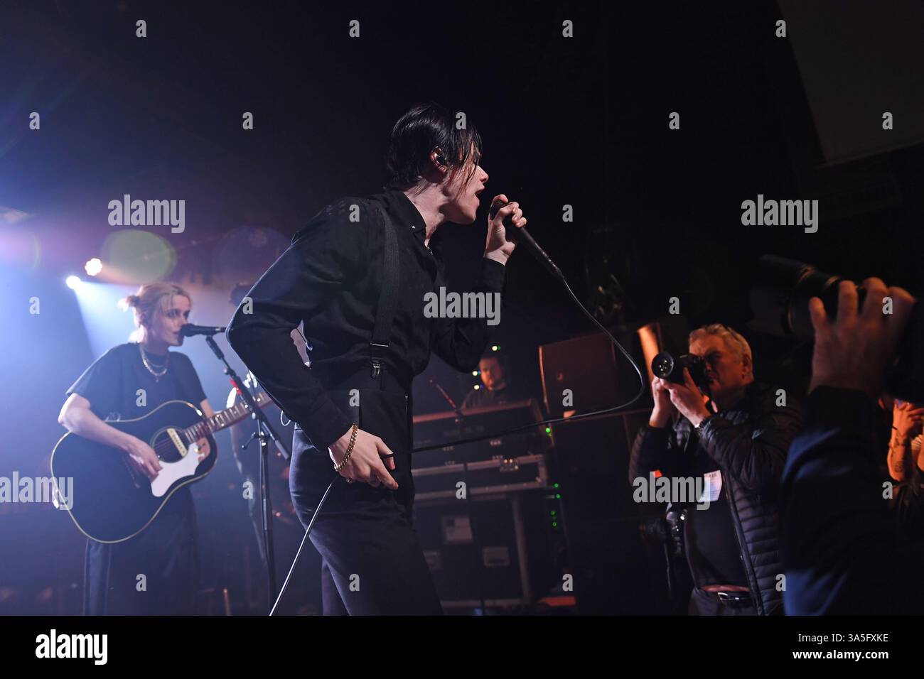 LONDON, ENGLAND - MARCH 21: Yungblud (Dominic Harrison) performing at ...