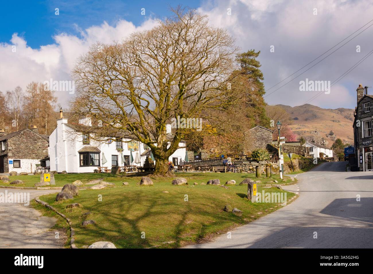 The Britannia Inn village pub in Langdale Valley in Lake District ...