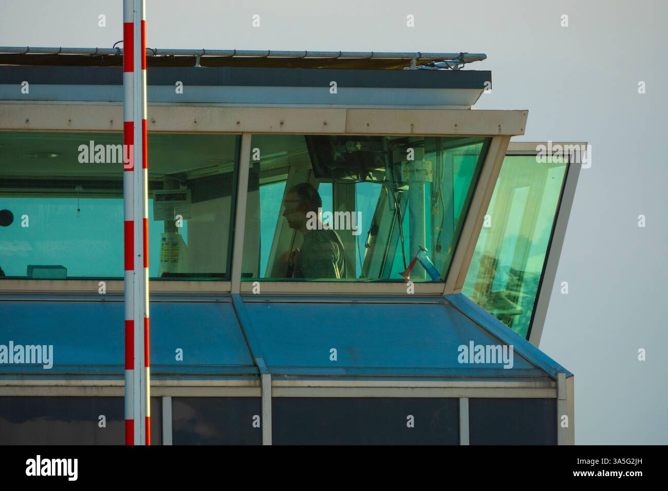 France, Ille-et-Vilaine (35), La Richardais, EDF dam of the Rance tidal ...