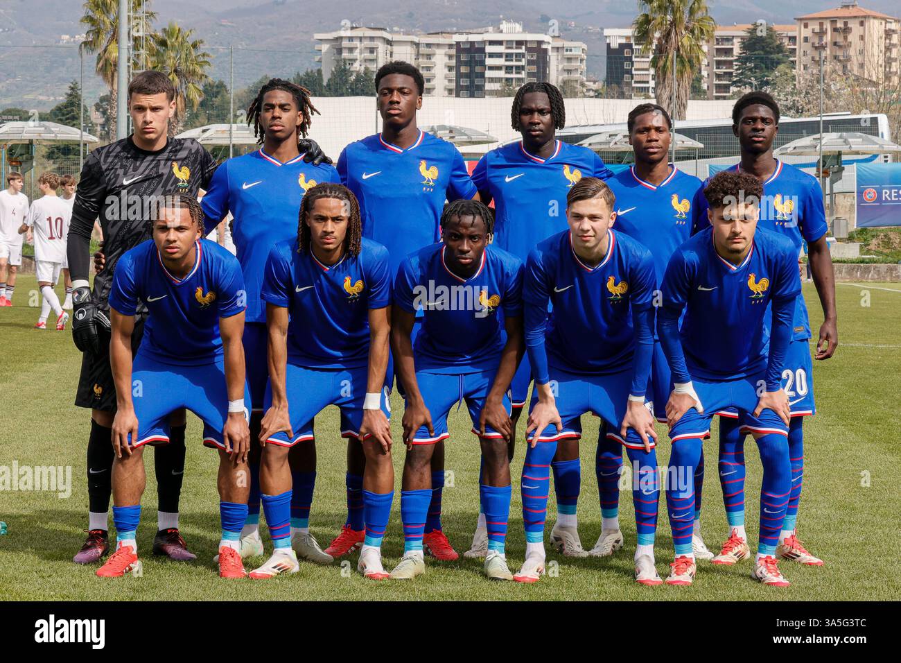 Cosenza, Italy, 22th March 2025, Real Cosenza sport center: Team photo ...