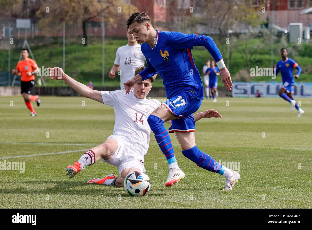 Cosenza, Italy. 22nd Mar, 2025. Real Cosenza sport center: Mathys ...