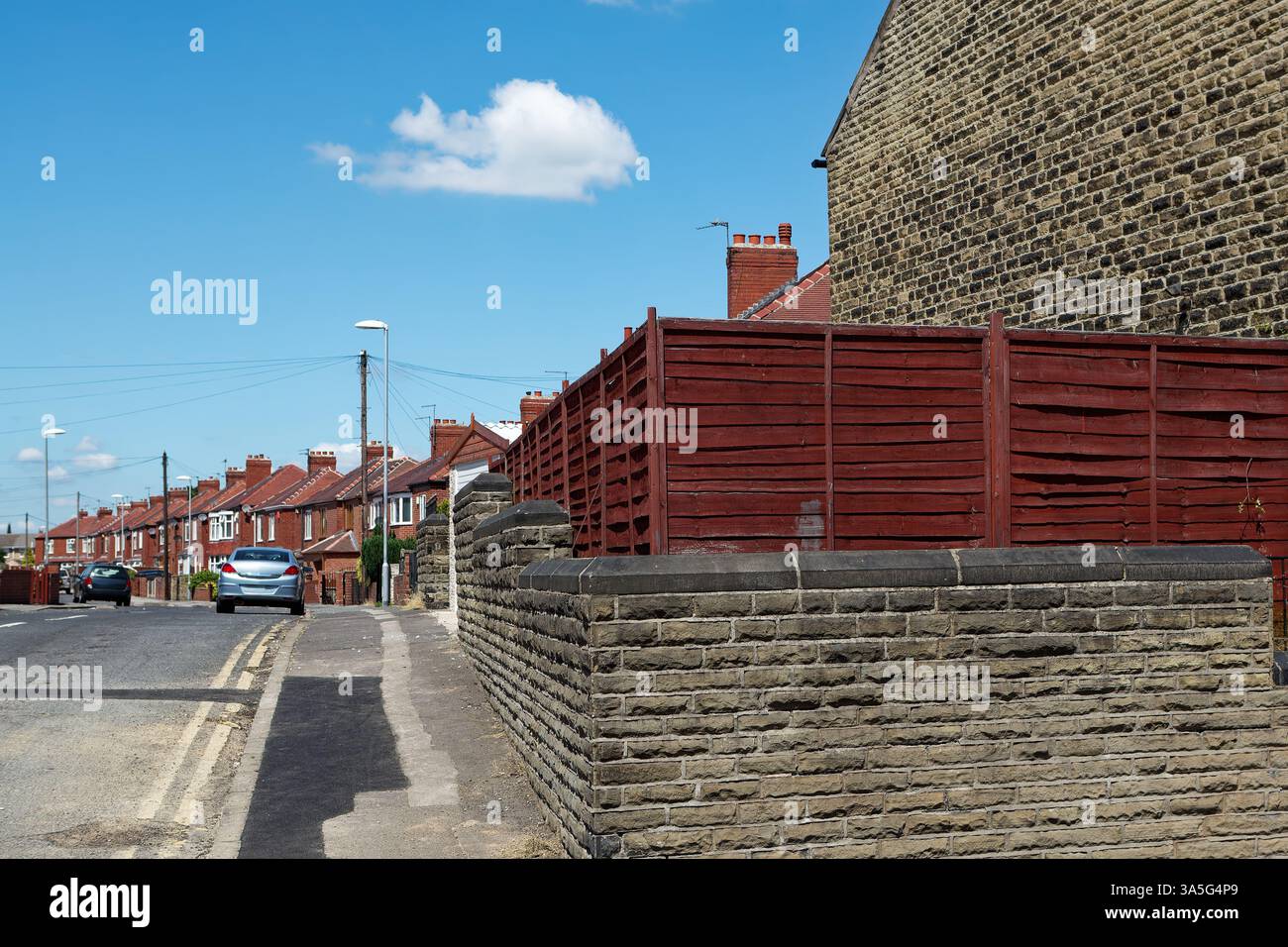 Traditional brick terraced houses in England Stock Photo - Alamy
