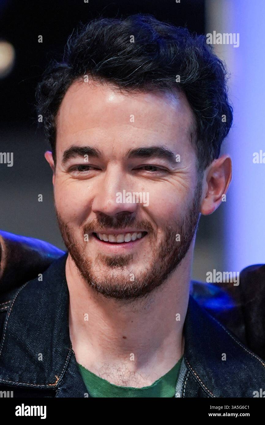 Kevin Jonas bei der Lighting Ceremony im Empire State Building ...