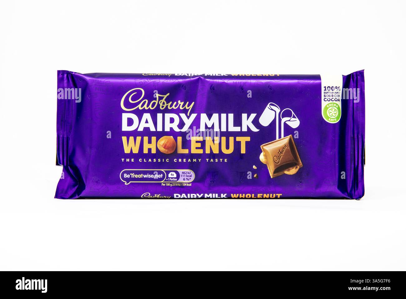 Cadbury Dairy Milk Whole Nut Chocolate Bar 180g Stock Photo - Alamy
