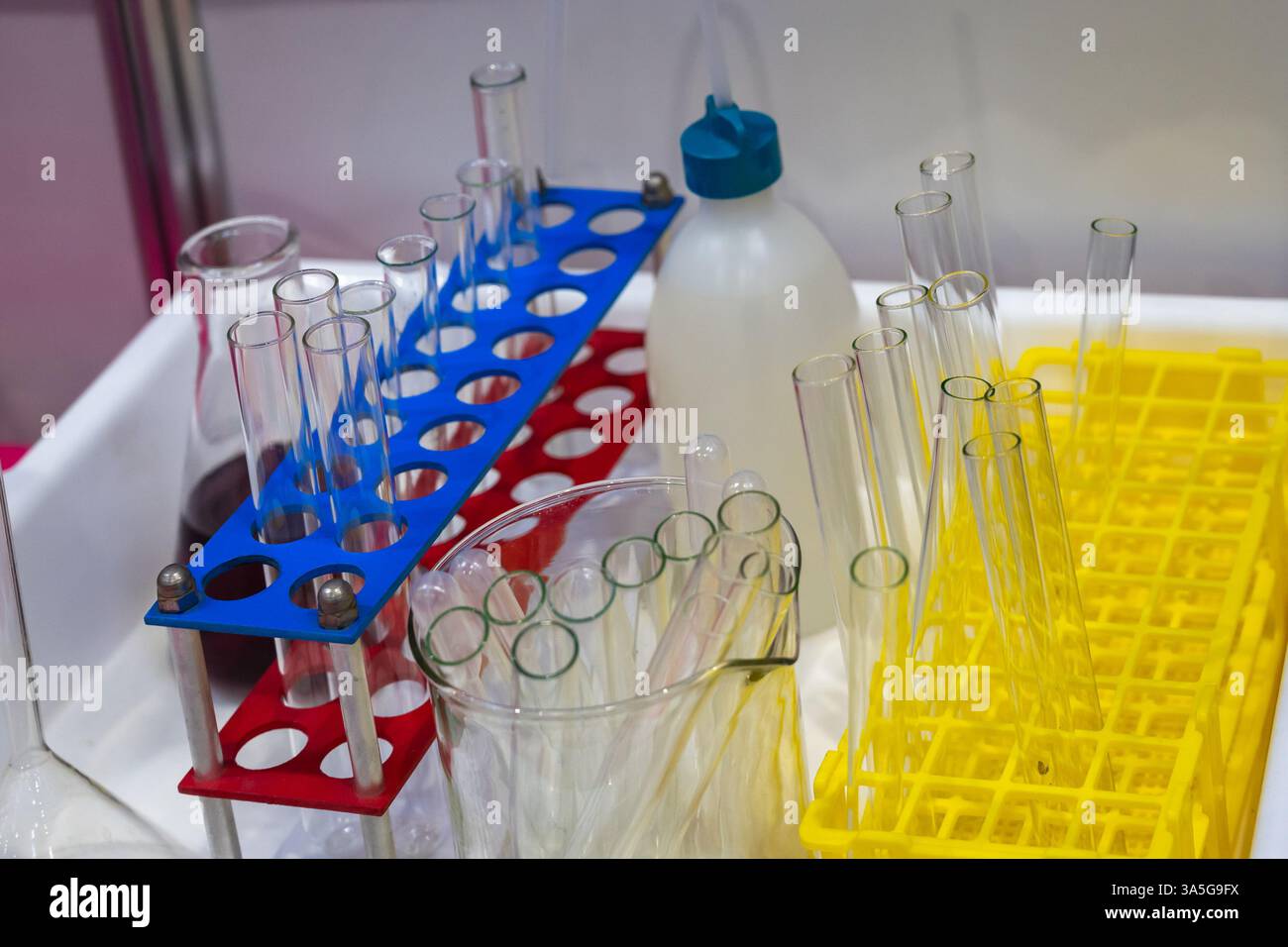 selection of chemistry laboratory glass flasks Stock Photo - Alamy