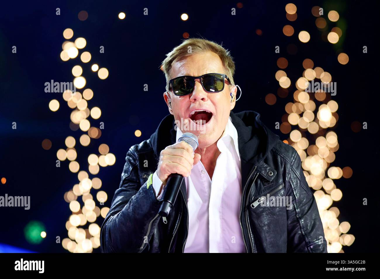 Dieter Bohlen live bei der 80er Live Party 2025 in der Veltins-Arena ...