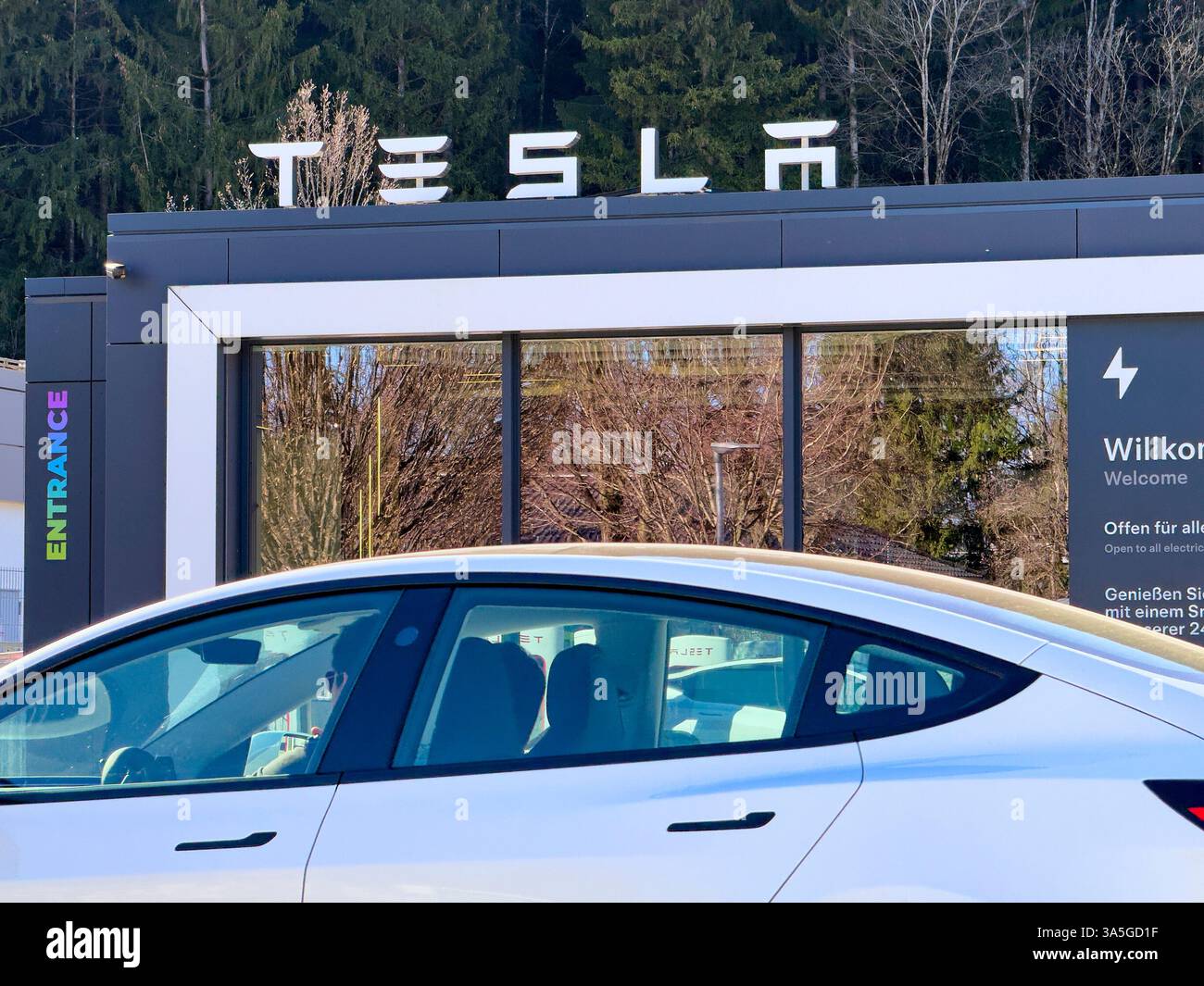 Tesla Super Charger power station and rest stop in Fuessen, Germany ...