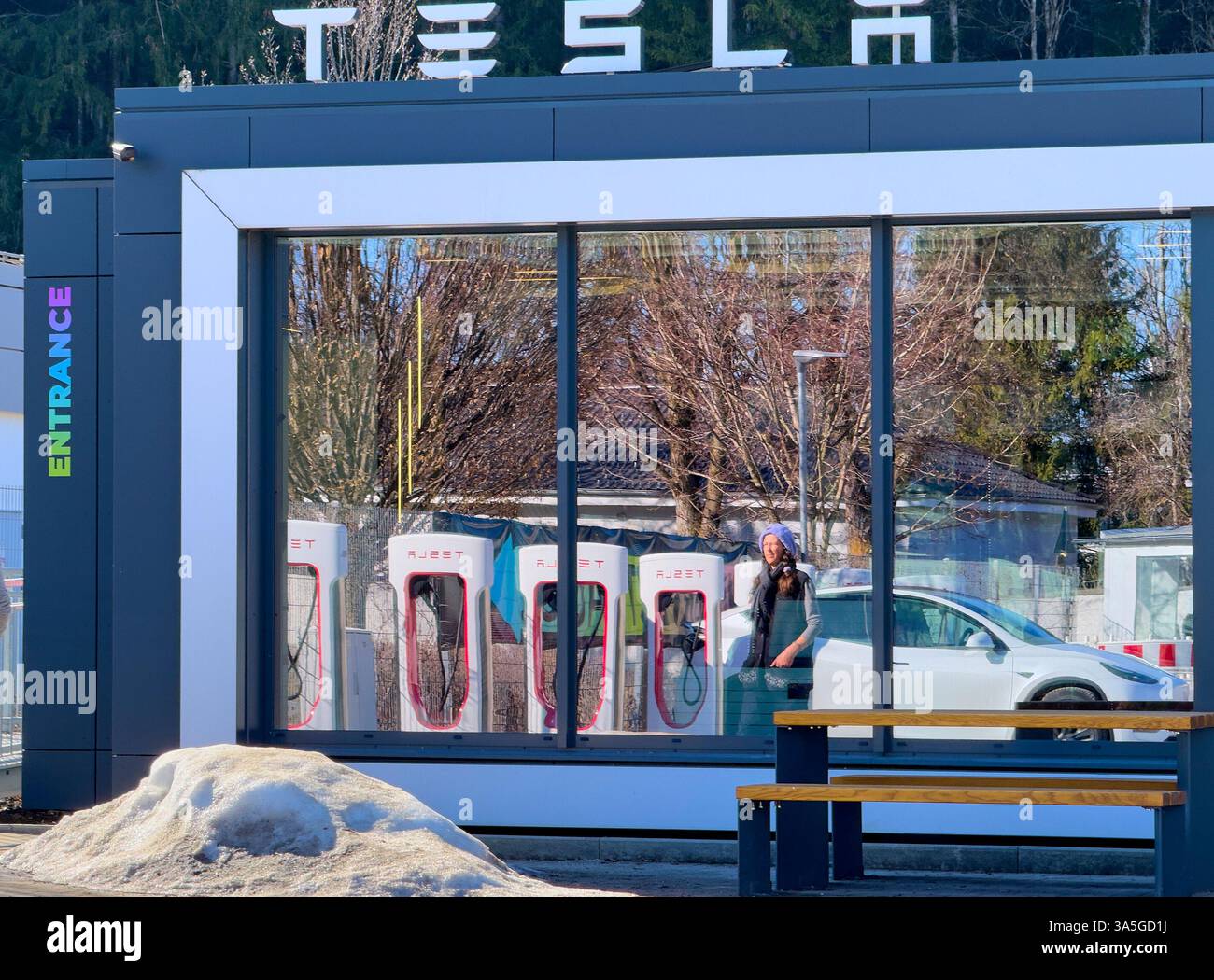 Tesla Super Charger power station and rest stop in Fuessen, Germany ...