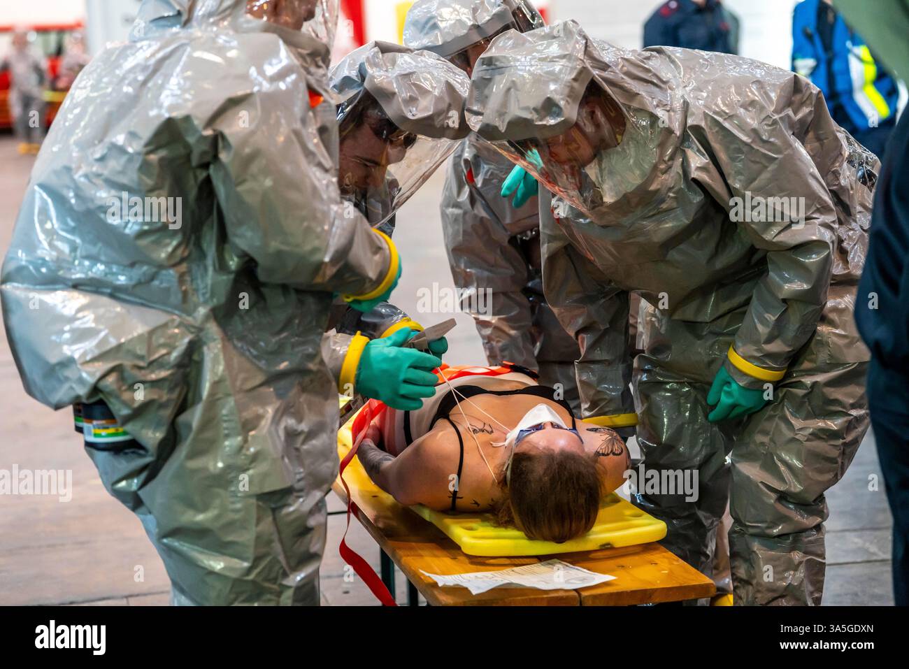 Decontamination of injured persons after a simulated accident with ...
