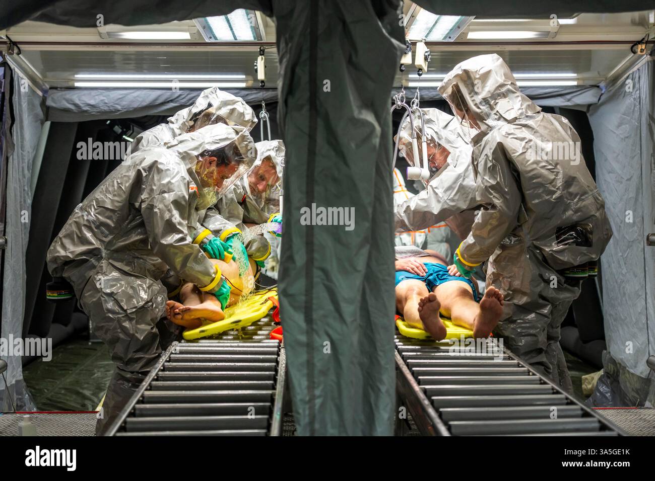 Decontamination of injured persons after a simulated accident with ...