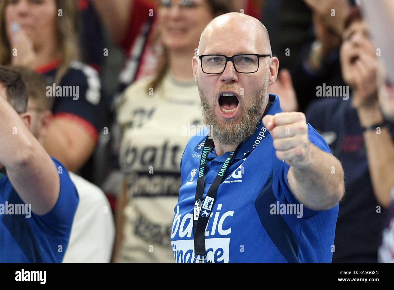 22 March 2025, Schleswig-Holstein, Flensburg: Handball: Bundesliga, SG ...