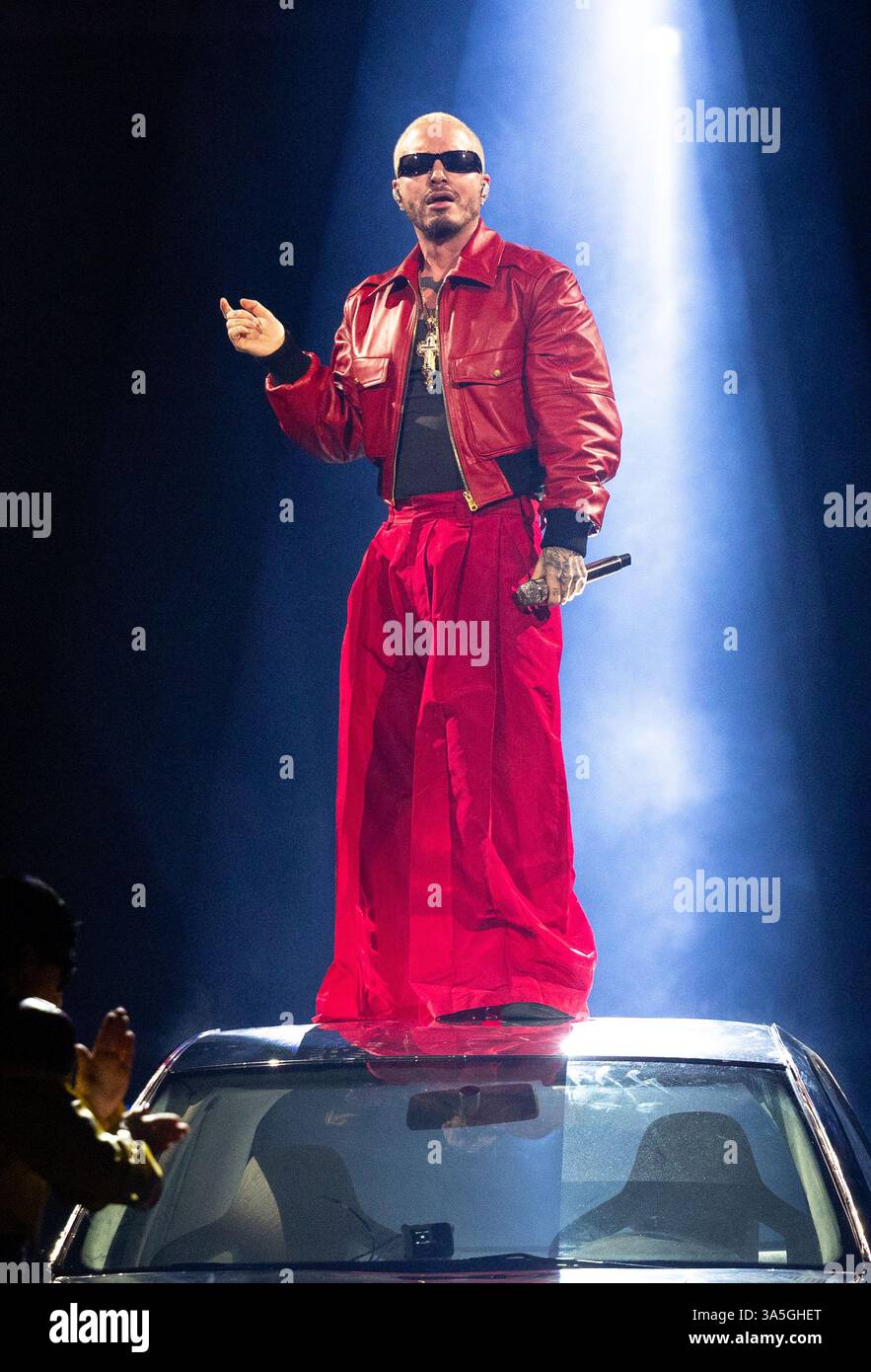 MIAMI, FL-MARCH 22: J Balvin performs “Back To The Rayo” Tour at Kaseya ...