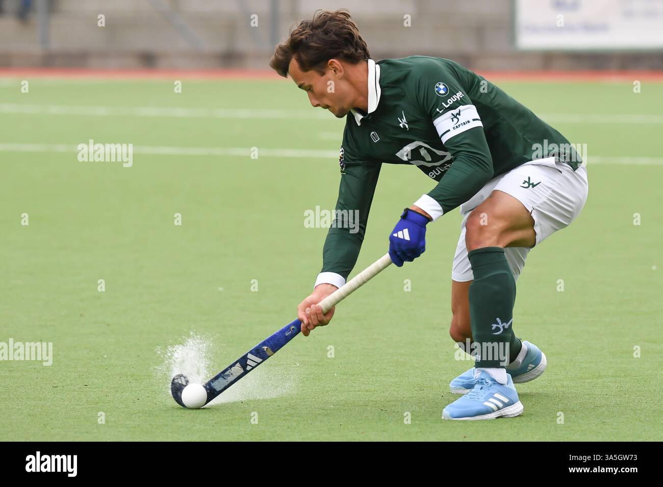 Watducks's Maxime Van Oost pictured in action during a hockey game ...