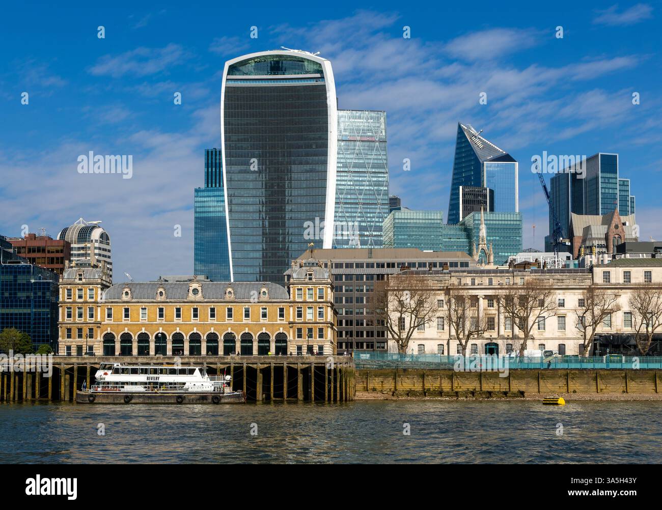 Historic architecture Old Billingsgate fish market building contrast ...