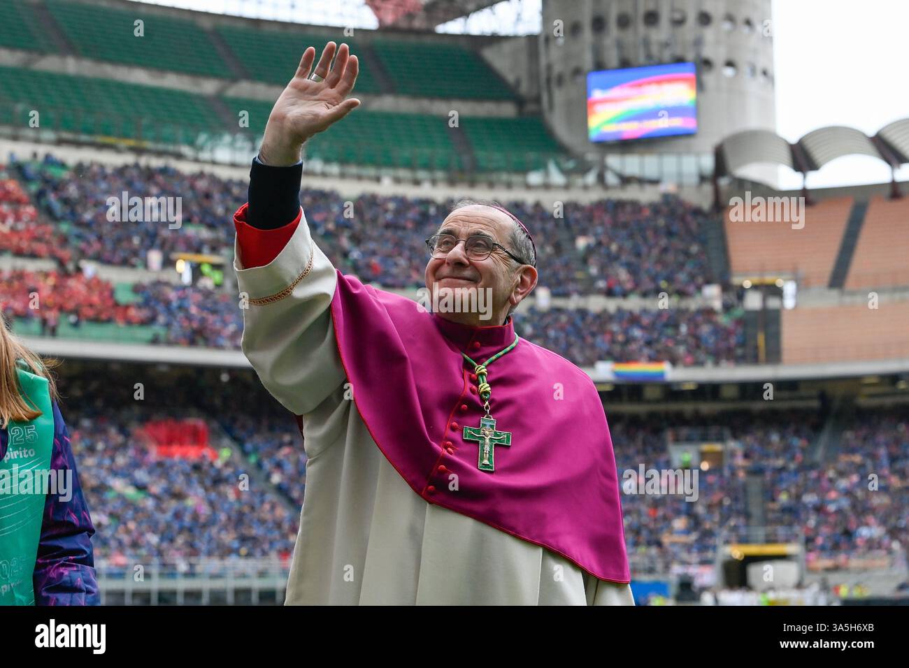 Incontro dei cresimandi della Diocesi di Milano con l'Arcivescovo Mario ...