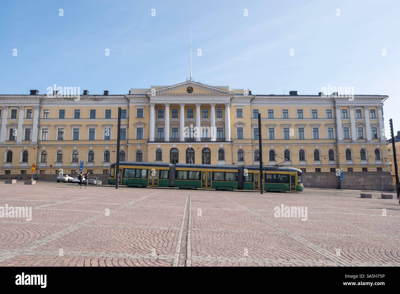 Government palace in helsinki hi-res stock photography and images - Alamy