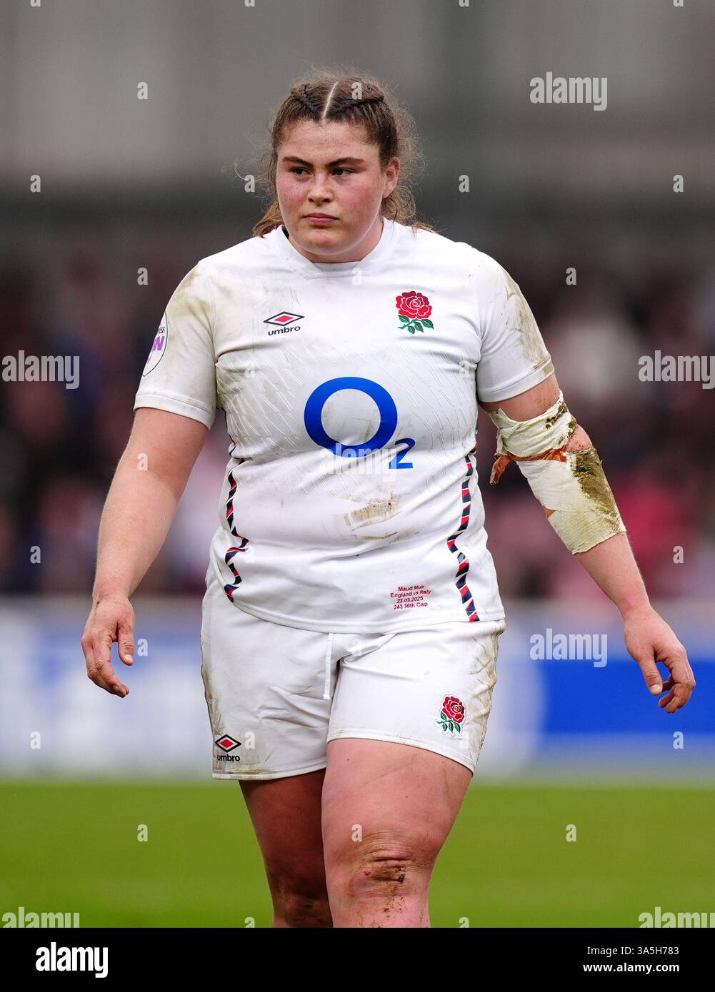 England's Maud Muir during the Guinness Women's Six Nations match at ...