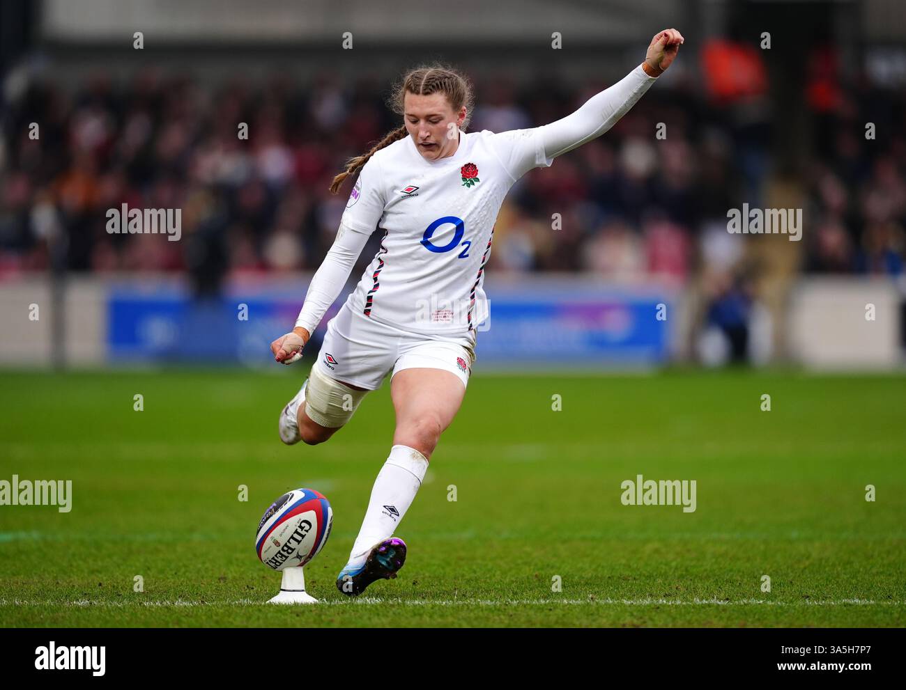 England's Emma Sing during the Guinness Women's Six Nations match at ...