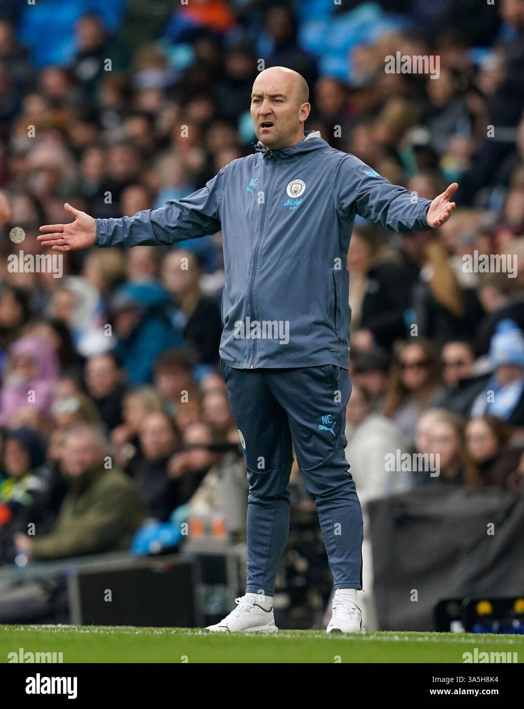 Manchester, UK. 23rd Mar, 2025. Nick Cushing manager of Manchester City during the FA Women's ...