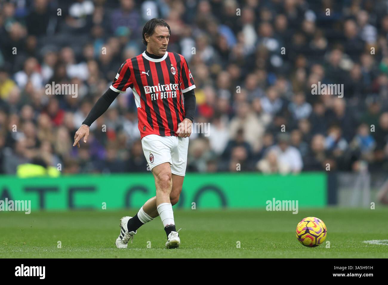 North London, UK. 23rd Mar, 2025. North London, England, March 23 2025 ...
