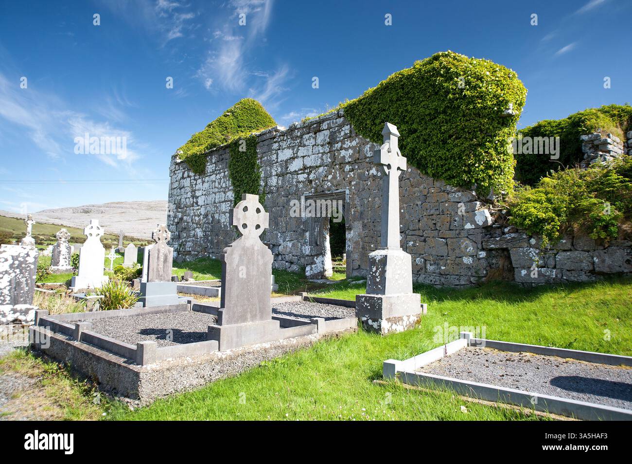 Irish catholic graveyard hi-res stock photography and images - Alamy