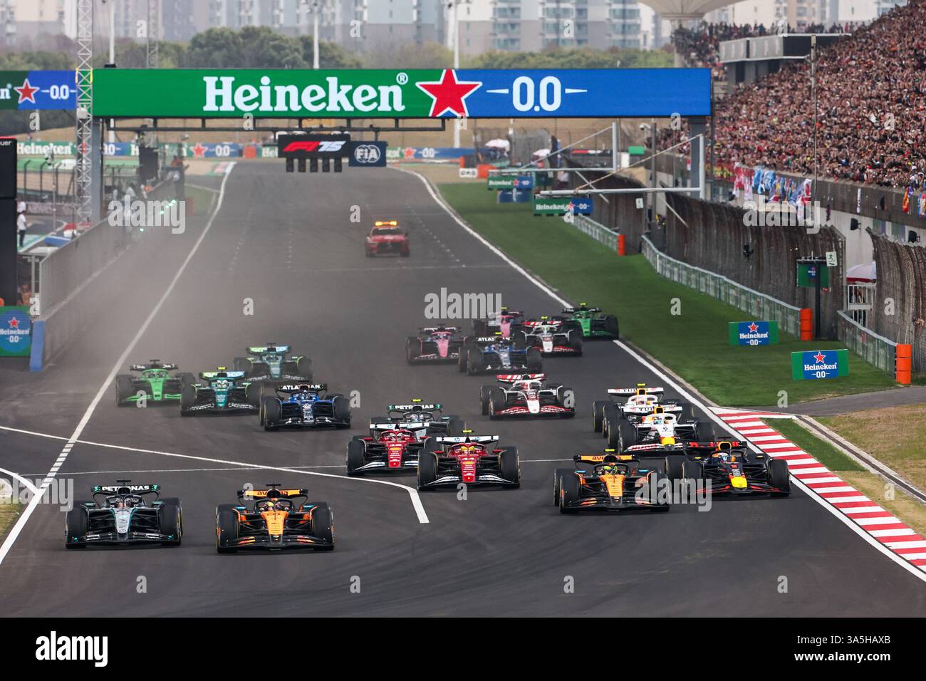 Shanghai, China. 23rd Mar, 2025. SHANGHAI, CHINA- MARCH 23: Race Start ...