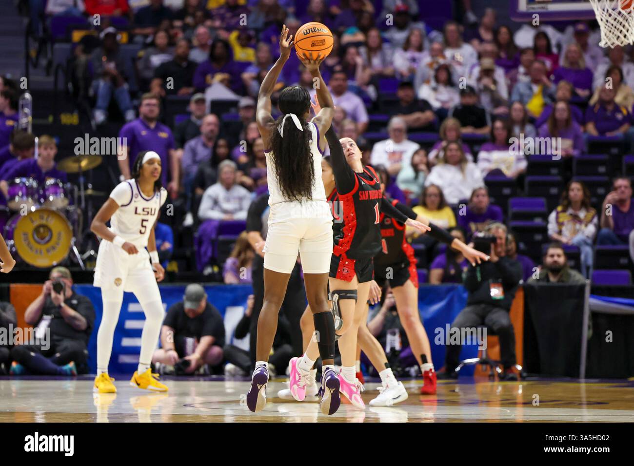 LSU Lady Tigers guard Flau'Jae Johnson (4) shoots a three-pointer over San Diego State Aztecs ...