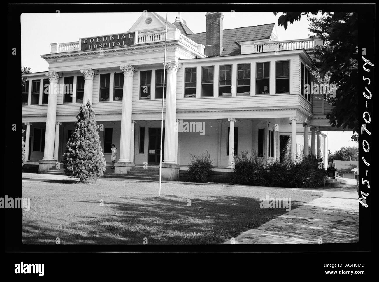 The front view of Colonial Hospital in Fort Smith, Sebastian County ...