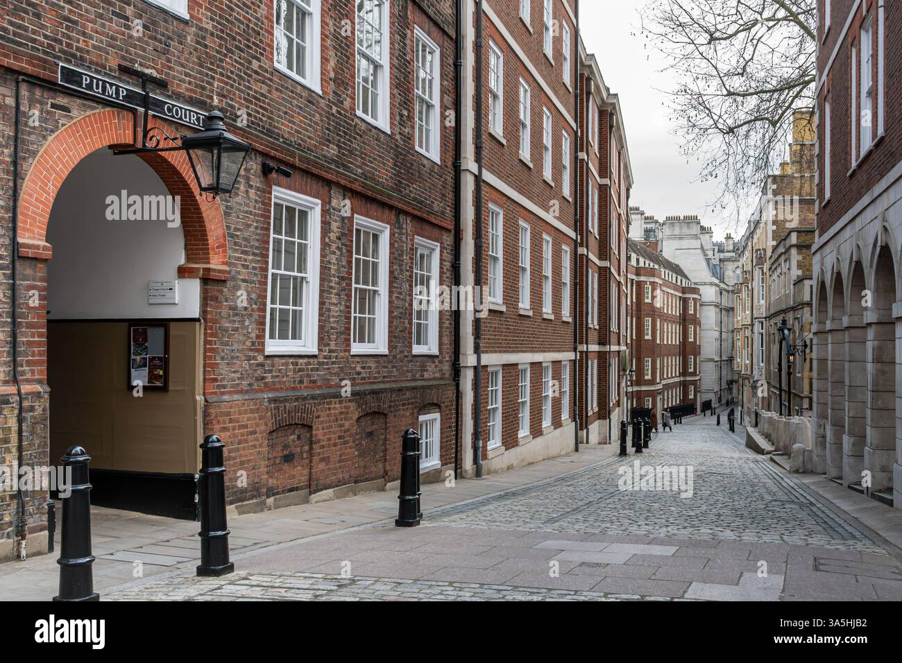 View of Middle Temple Lane, with archway leading to Pump Court and ...