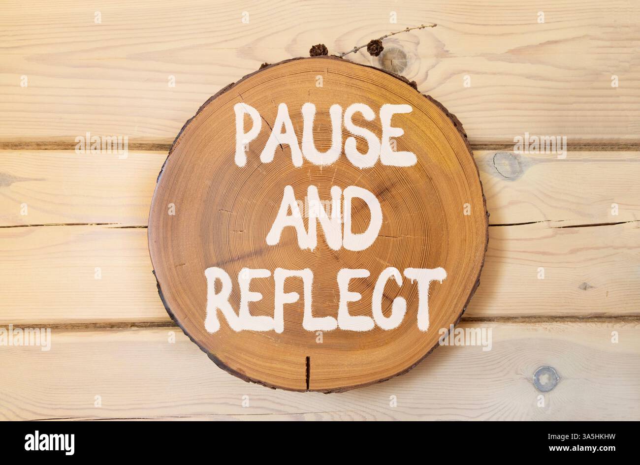 Pause and reflect symbol. Concept words Pause and reflect on beautiful ...