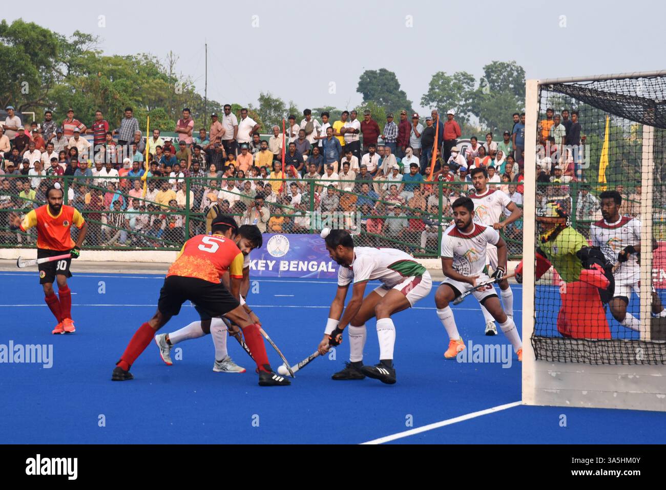 Kolkata, India. 23rd Mar, 2025. Mohan Bagan AC and East Bengal Hockey ...