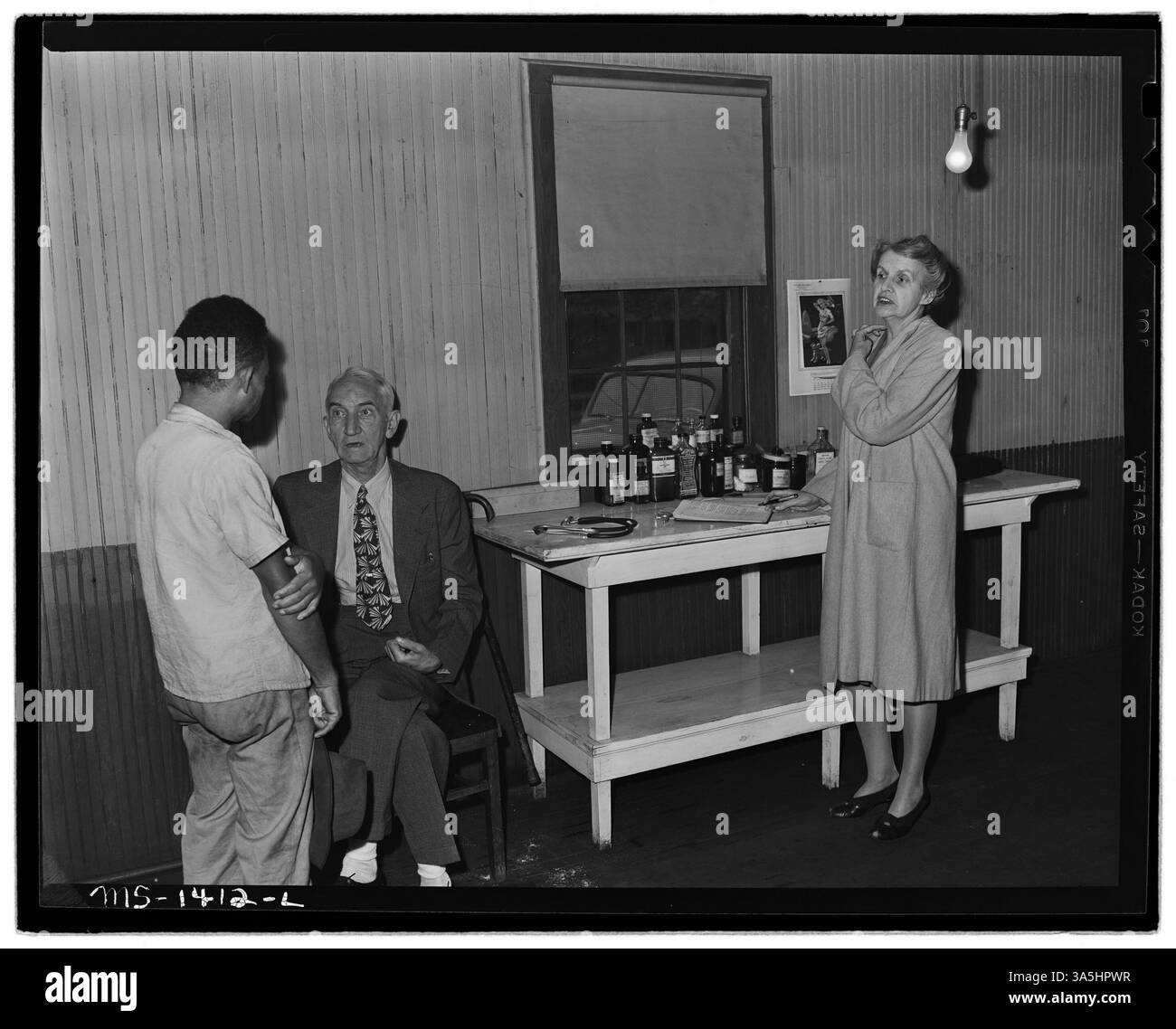 Facility supervision Cut Out Stock Images & Pictures - Alamy