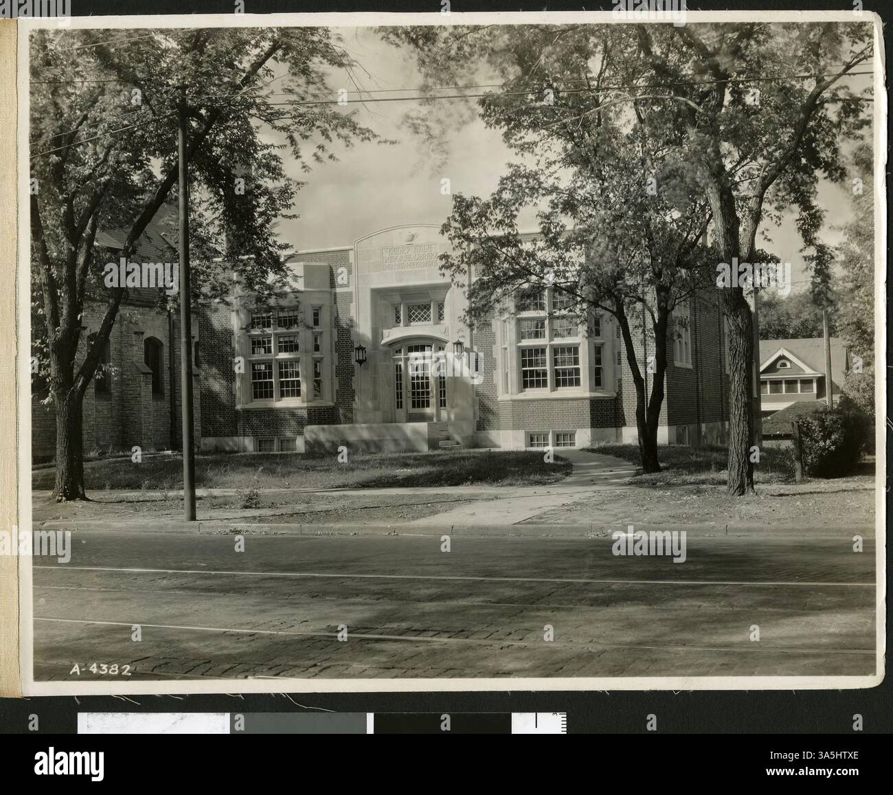 The Merriam Park Branch of the Saint Paul Public Library serves as a ...
