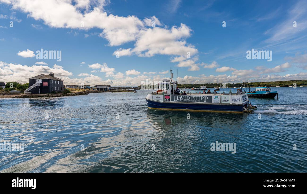 Mudeford, Dorset, England, UK - September 29, 2022: The Mudeford Ferry ...