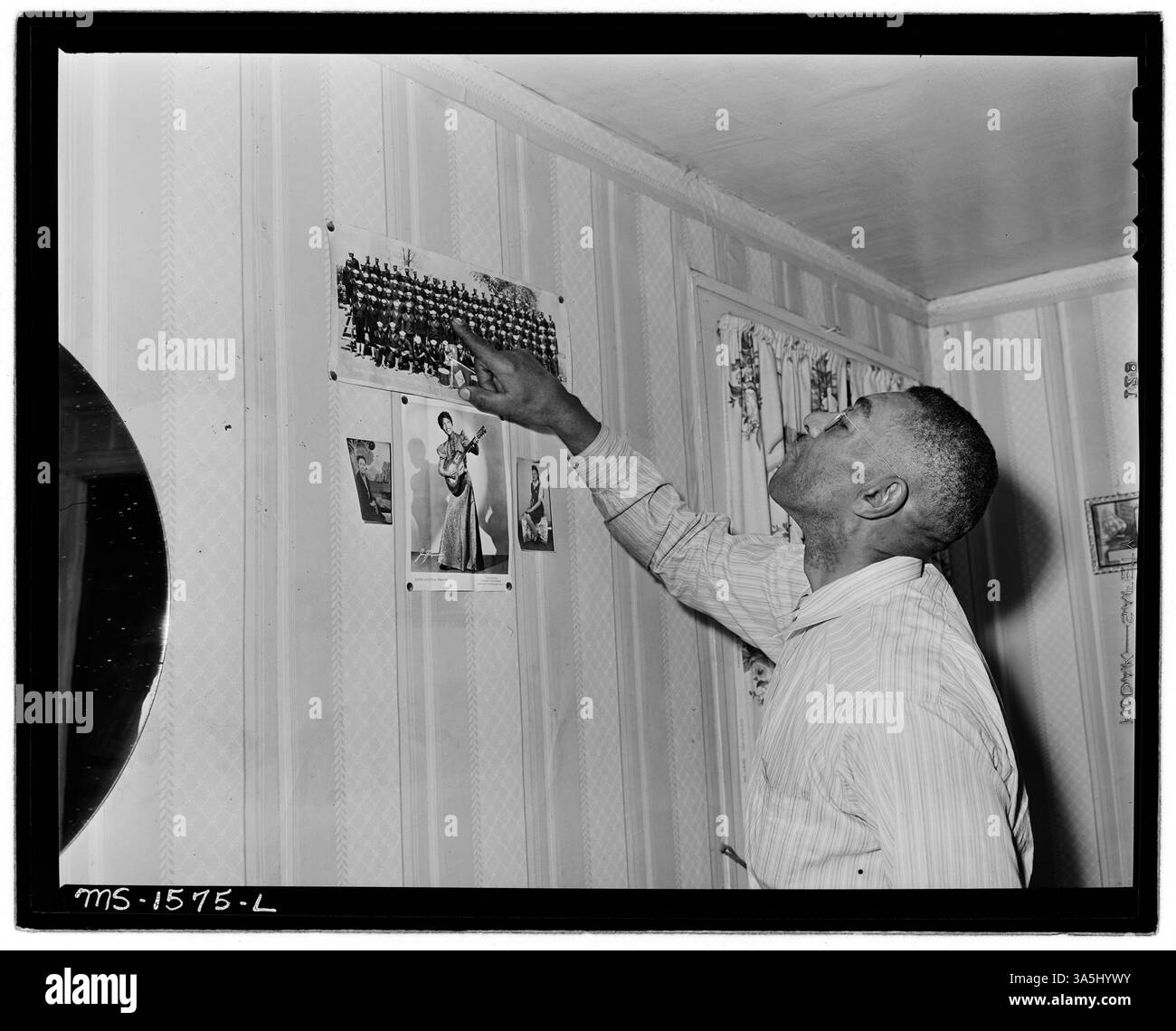 Virginia navy Cut Out Stock Images & Pictures - Alamy