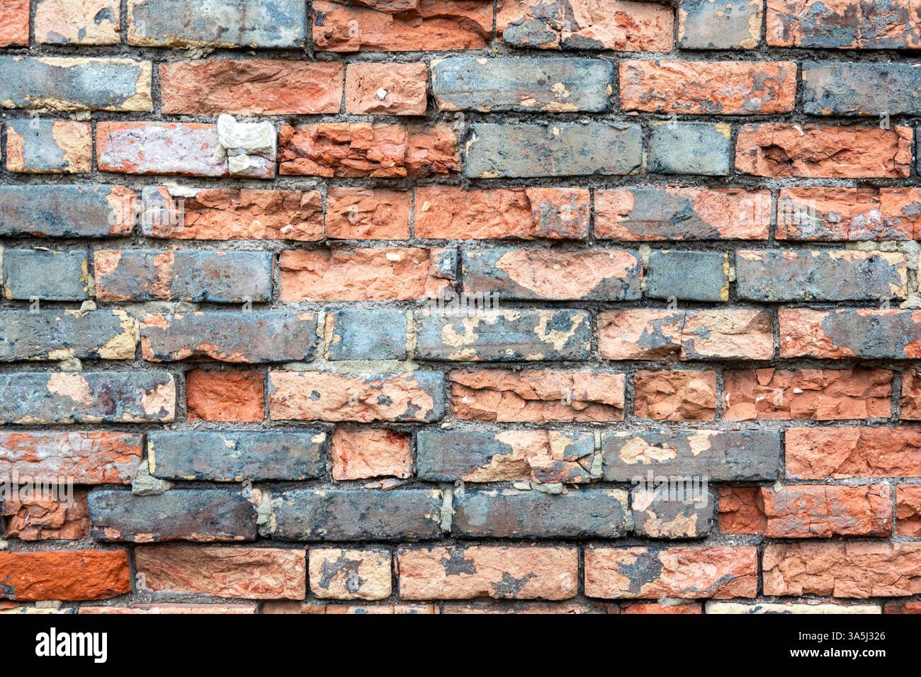 Crumbling frame hi-res stock photography and images - Alamy