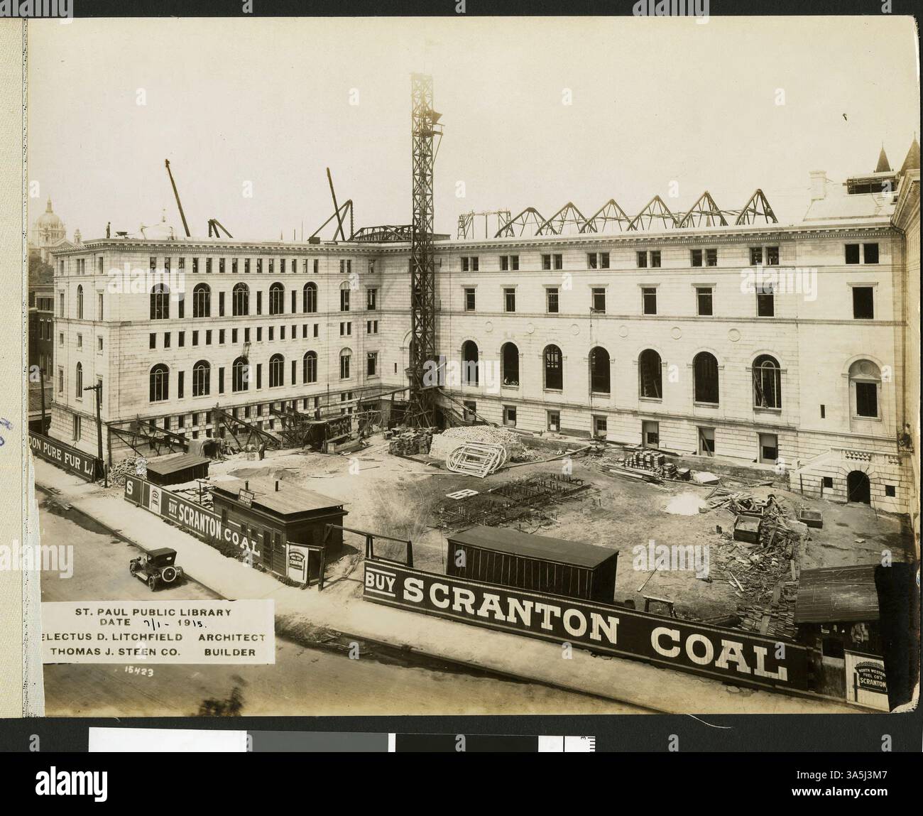 Photograph of the construction site for the fourth floor of the Central ...