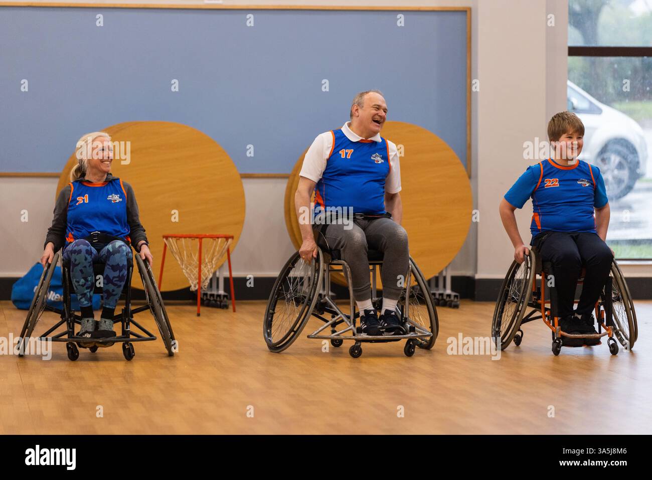 Knaresborough, UK. 23 MAR, 2025. Roz Savage and Ed Davey learn how to ...