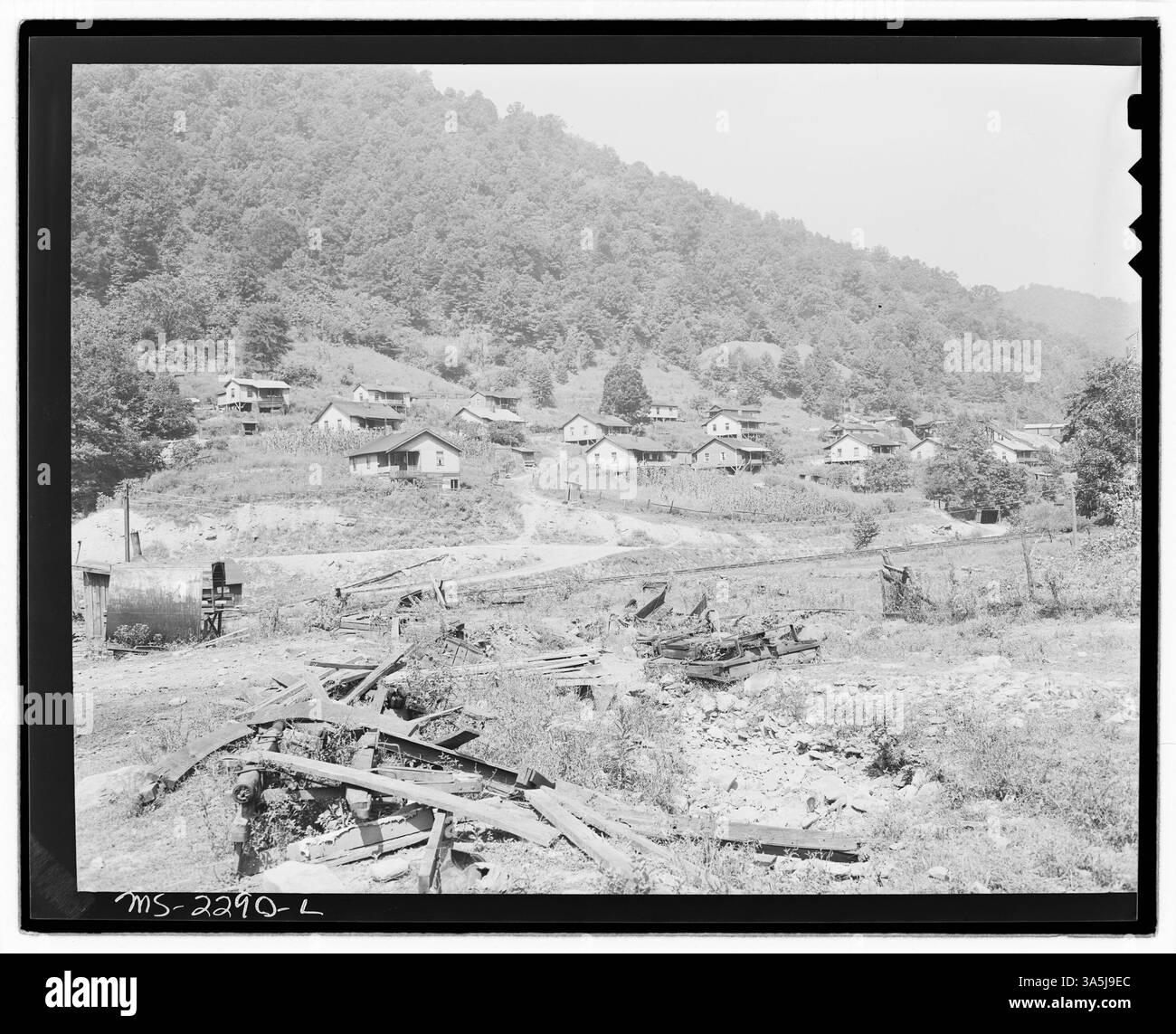 New houses built about 20 years ago near the abandoned Kentucky ...