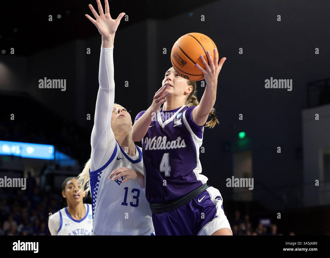 Kansas State's Serena Sundell (4) shoots while defended by Kentucky's ...